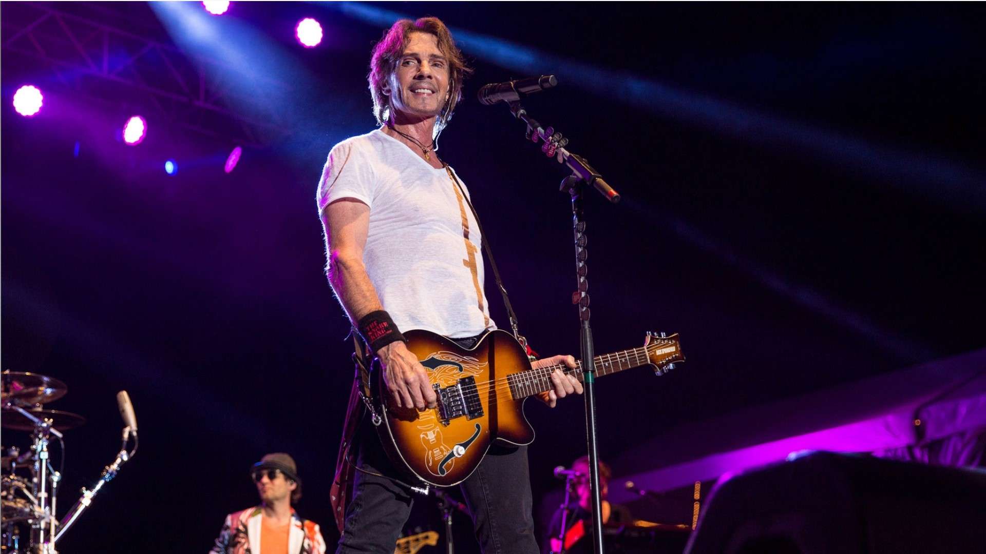 Rick Springfield at the Lakeshore Devon Amphitheater | Enjoy Illinois