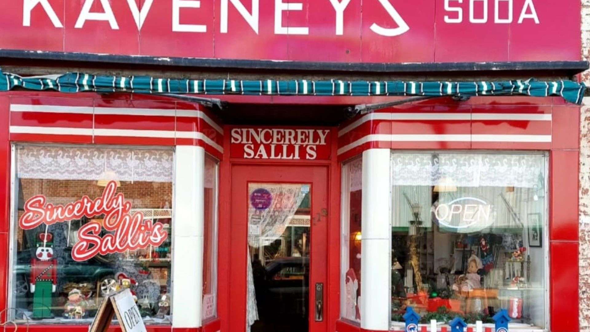 Sincerely, Salli's | Enjoy Illinois