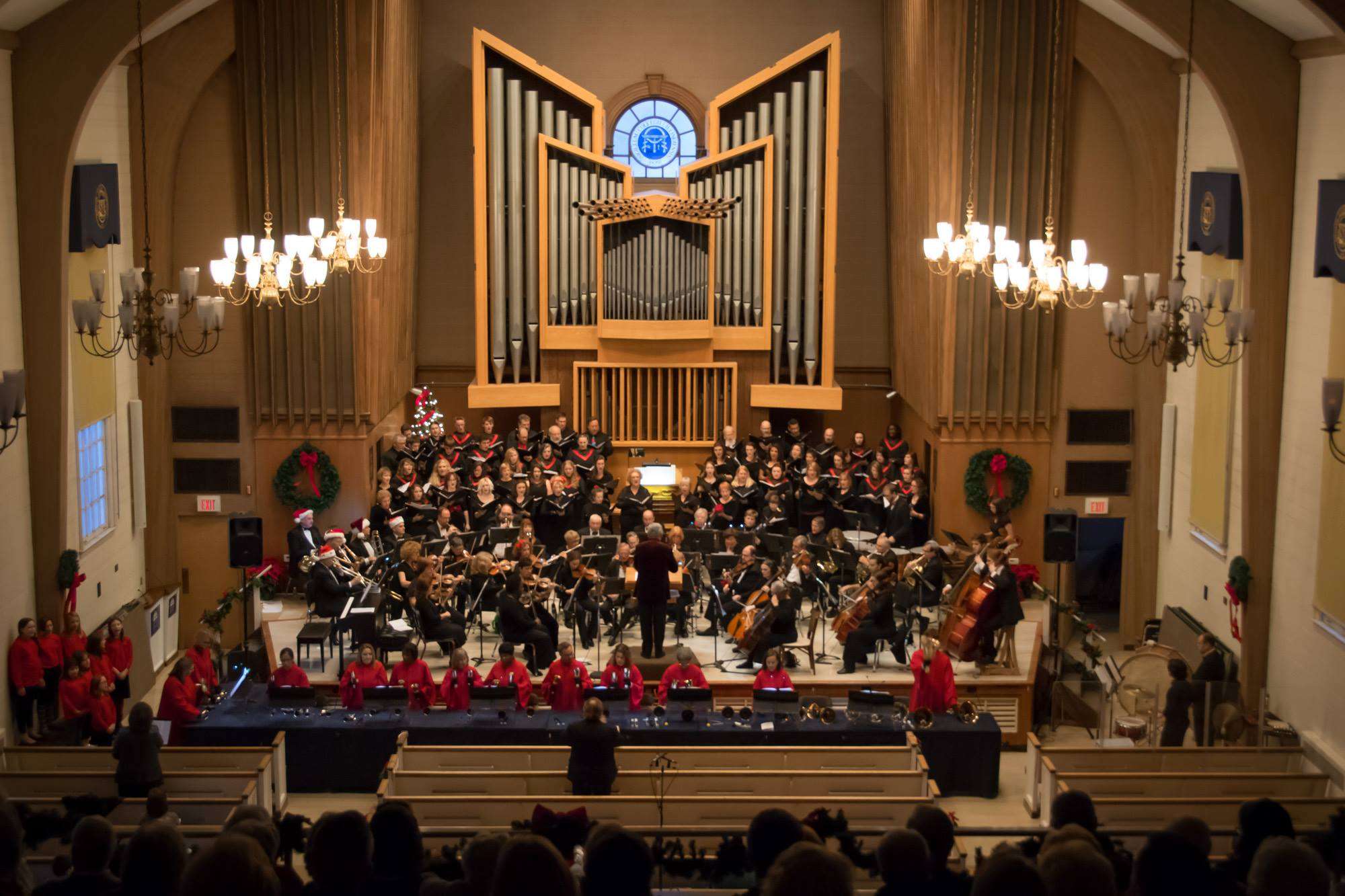 Scenes of Holiday Joy at Rammelkamp Chapel | Enjoy Illinois