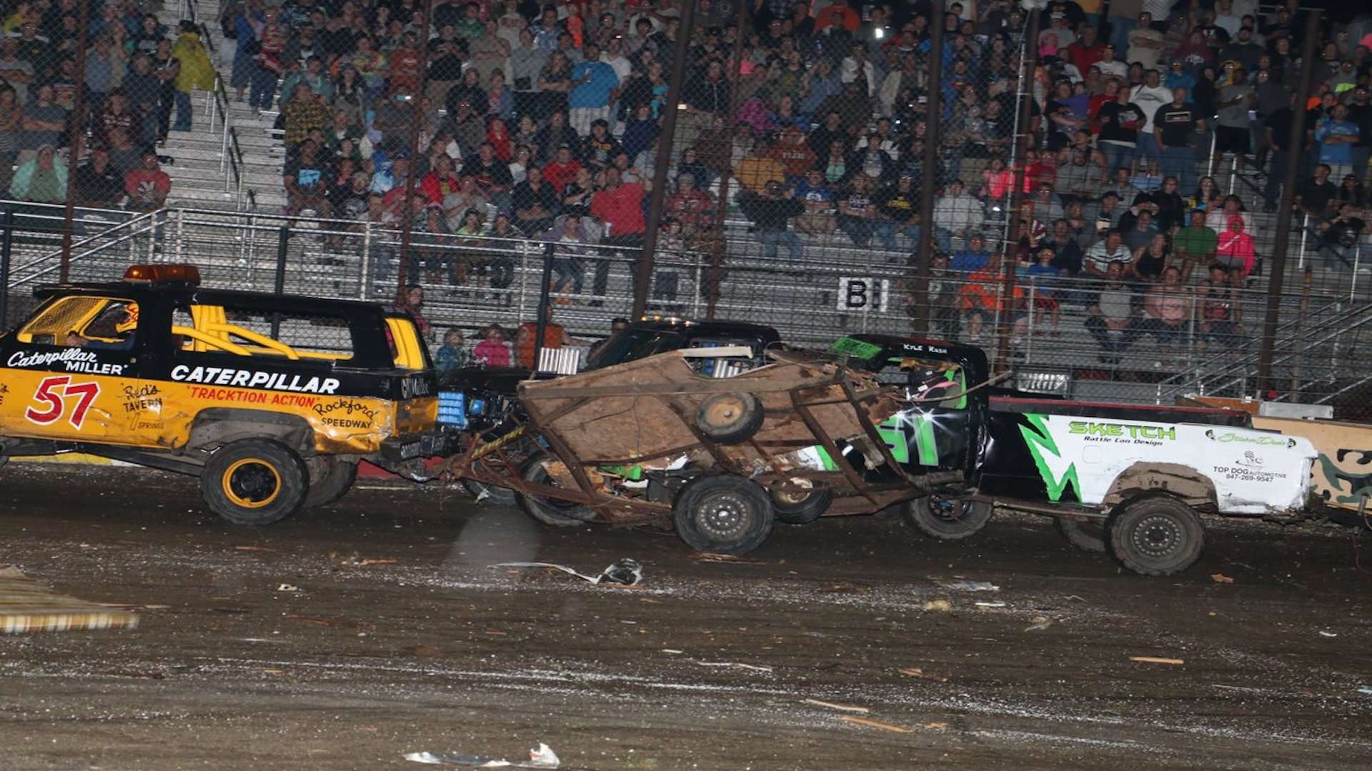 The Original Trailer Race of Destruction | Enjoy Illinois