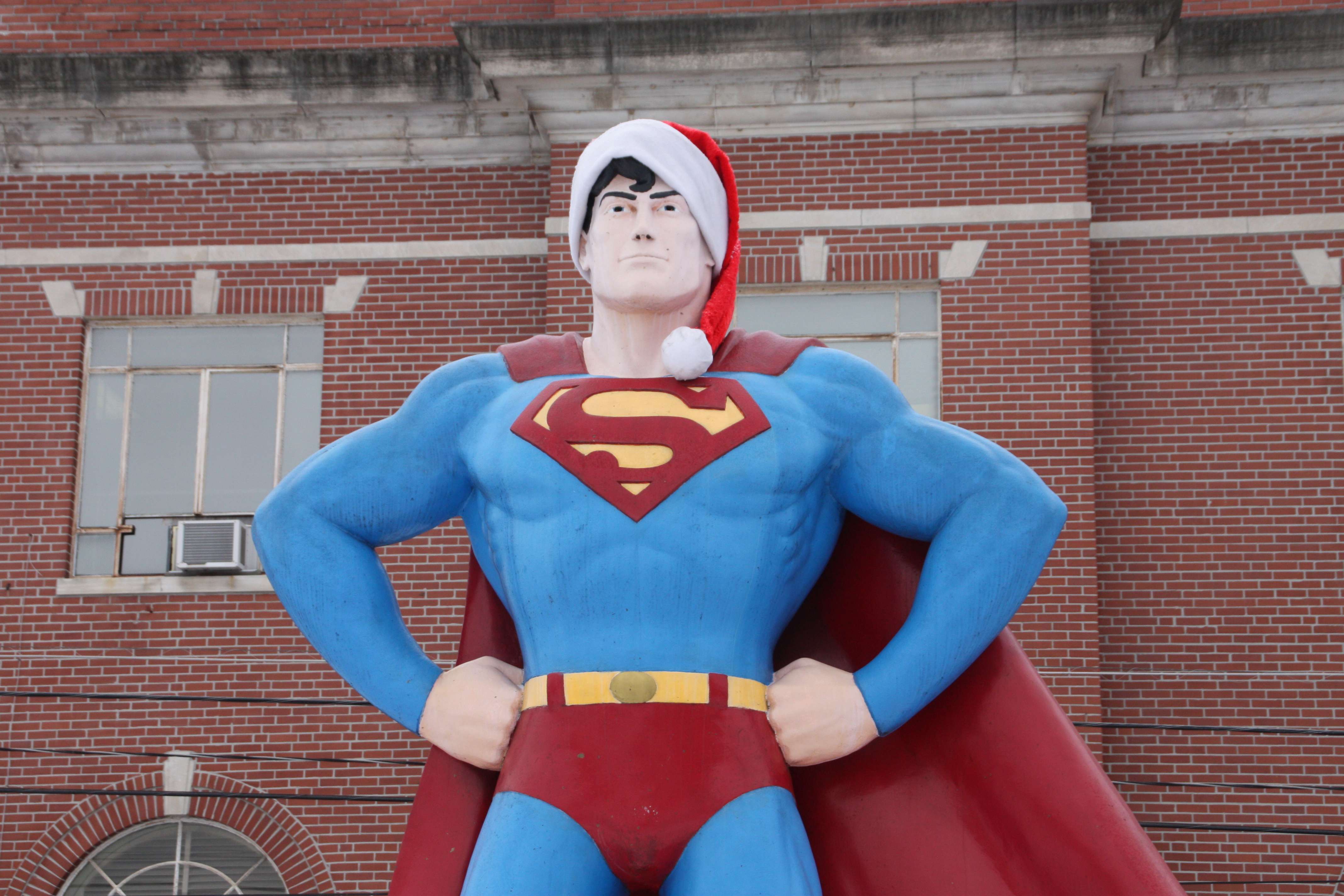 Superman Statue | Enjoy Illinois | Enjoy Illinois